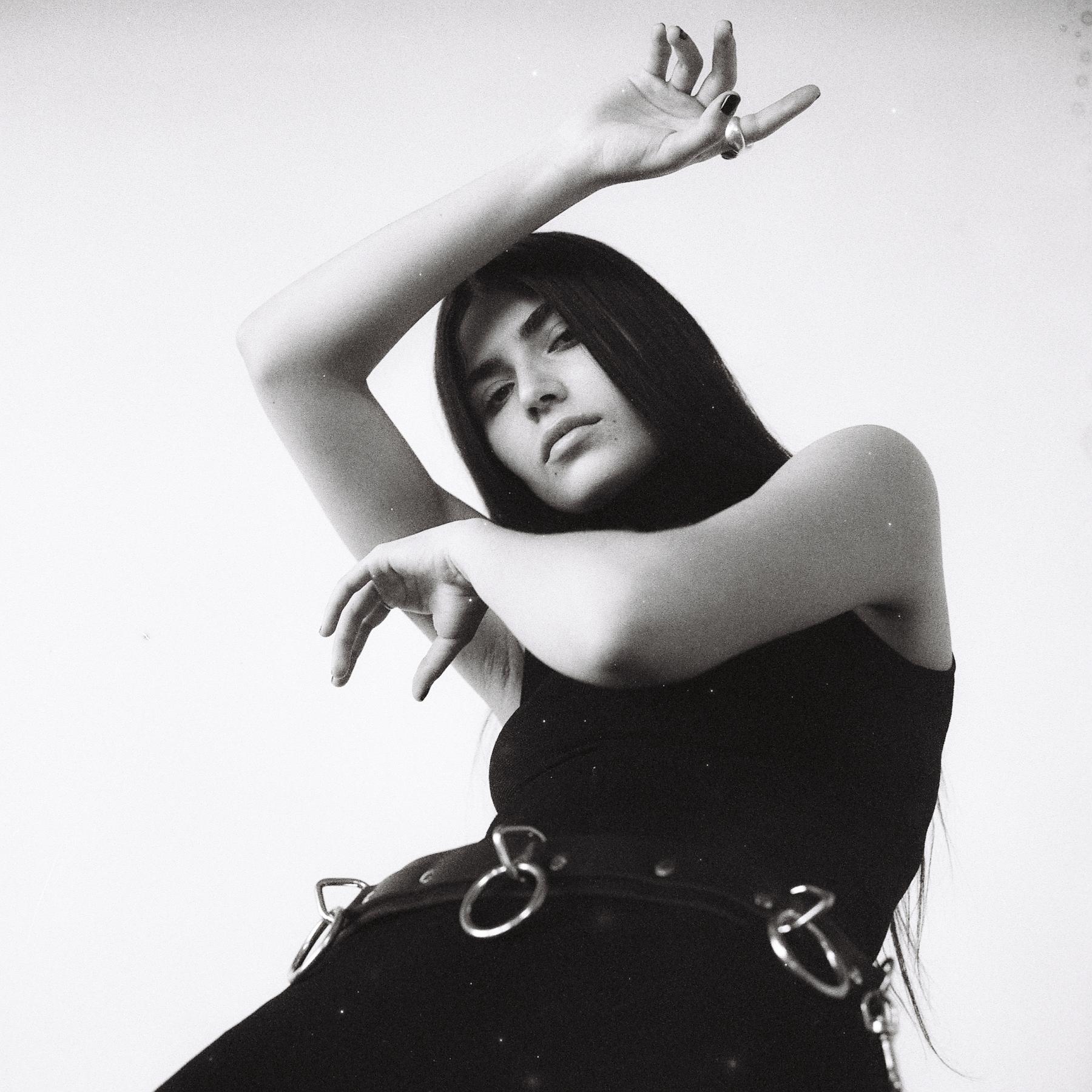 a chinwag with muso alex rzyan | Frankie Magazine